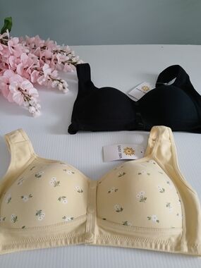 Daisy Bra | Intimates & Sleepwear | Frontclosure Wireless Bra Yellow ...